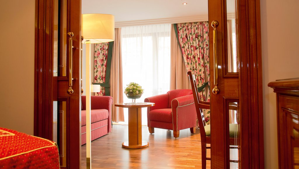 Ihre Suite im Hotel Dollenberg im Schwarzwald - Relais & Châteaux Hotel ...