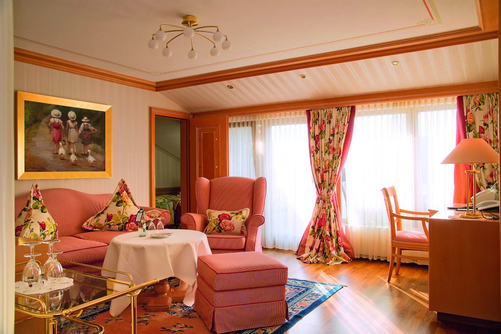 5 Sterne Superior All-Inclusive Urlaub im Schwarzwald - Relais ...