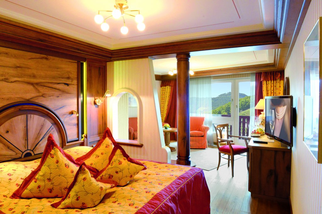 5 Sterne Superior All-Inclusive Urlaub im Schwarzwald - Relais ...